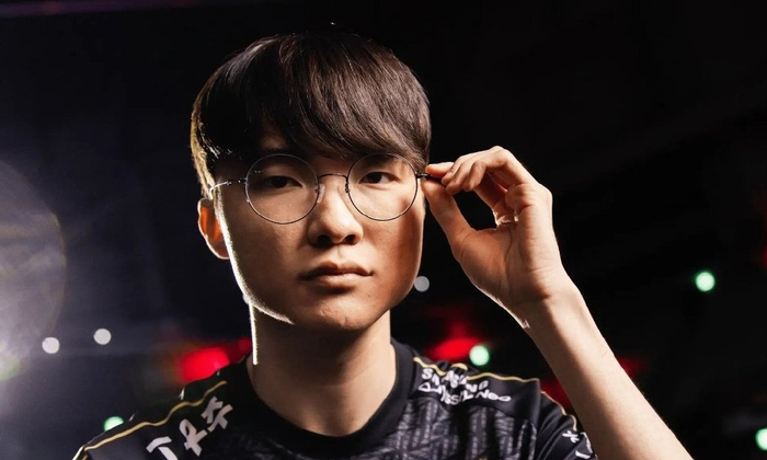 这就是体育精神！Faker谈拒绝弱爆，真活该他是LOL第一人|Faker|英雄联盟|LOL_新浪新闻