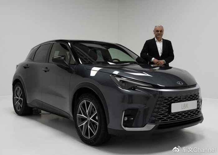 雷克萨斯LBX官图正式曝光，与YARiS Cross共享平台，最快年内引入