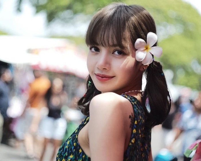 关于Lisa你不知道的8件事，演唱会上罕见动怒只为保护Jennie和她