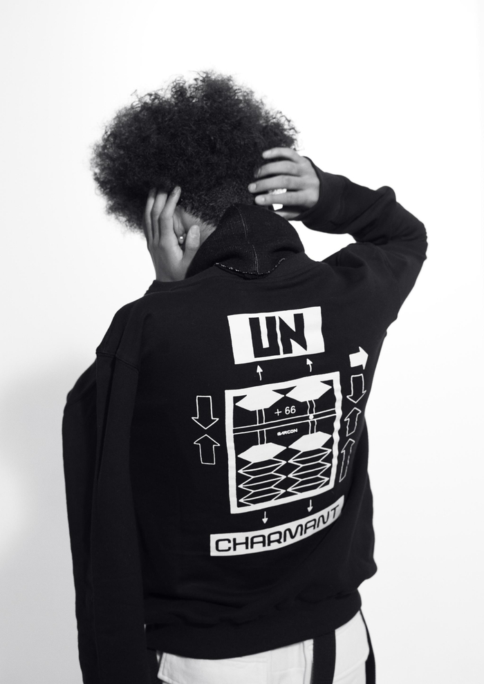 鹿晗公布了Un Garcon Charmant品牌主理⼈的⾝份……