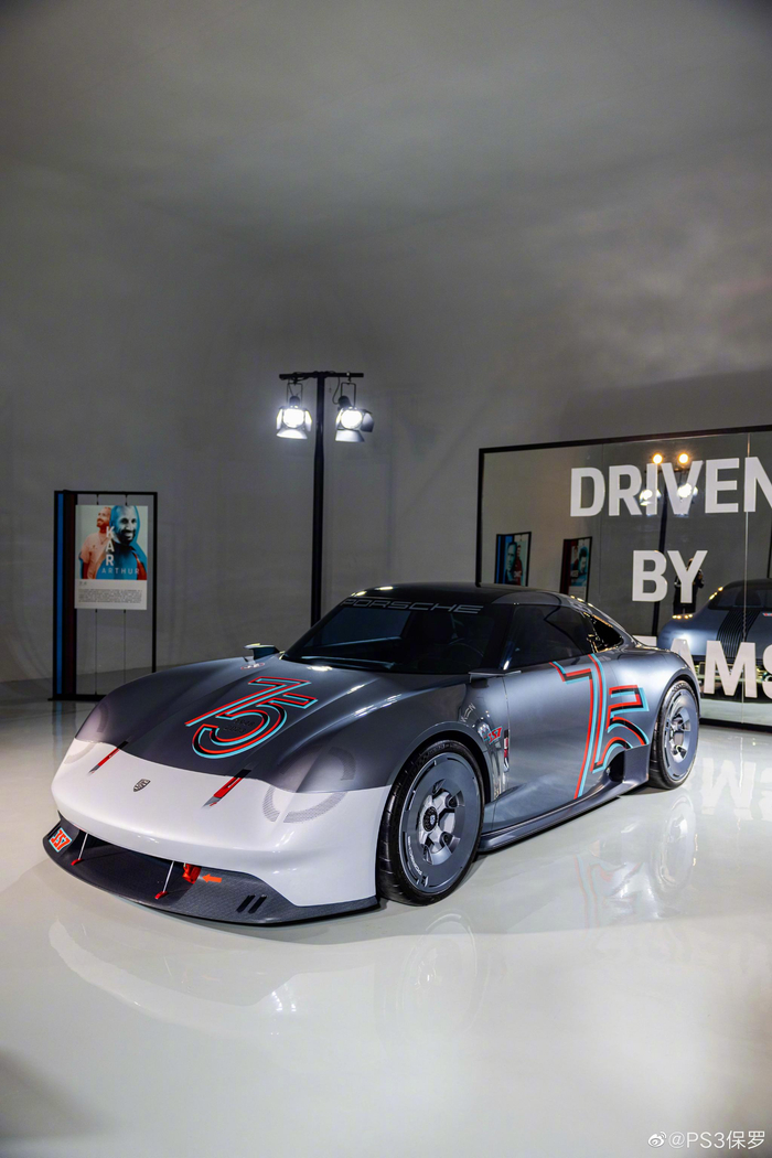 今天现场看的保时捷Vision 357概念车，基于718 GT4 RS打造……