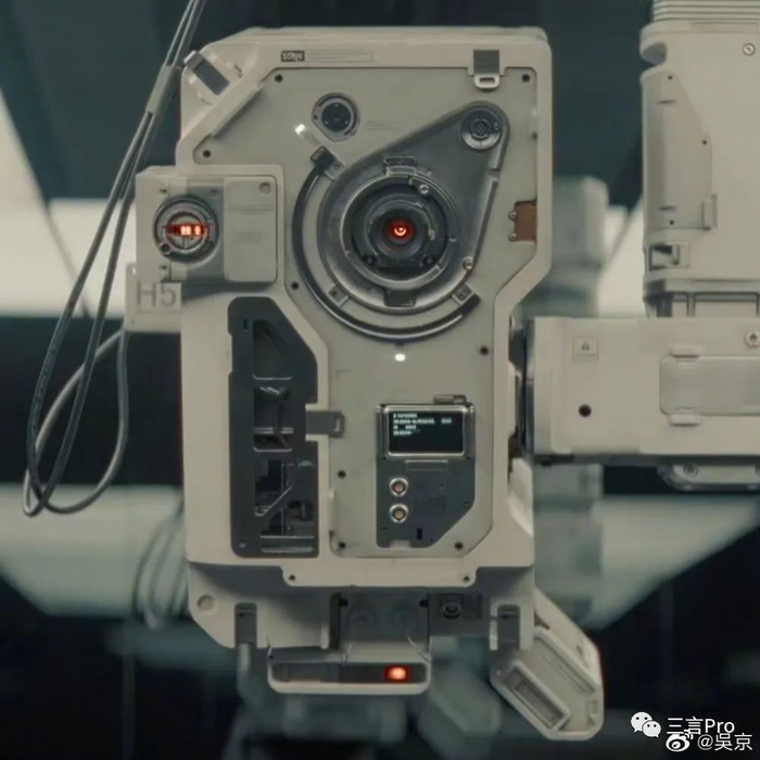 行星发动机、太空电梯、数字生命，《流浪地球2》中的科幻产品能实现__财经头条