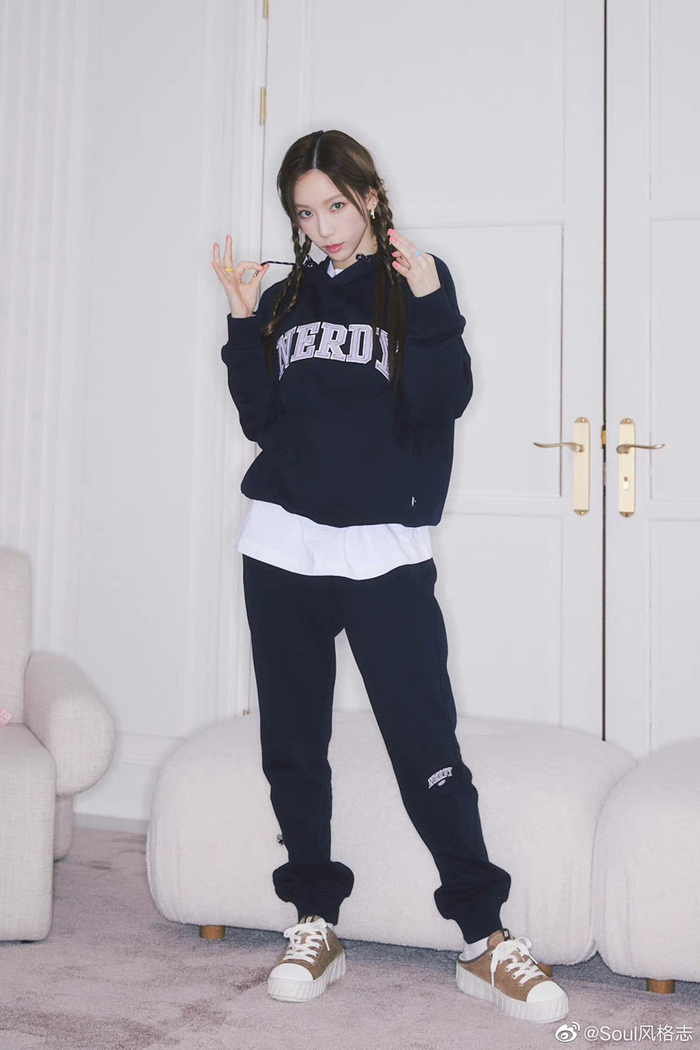 泰妍 X Nerdy 22FW Lookbook 这扑面而来的运动风飒感！__财经头条