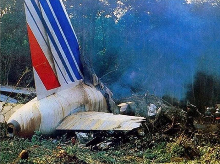 这架飞机首次商飞就撞树，三名乘客死亡，交付到坠毁仅用三天