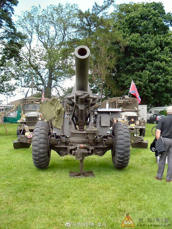 M114式榴弹炮是美国于1942年装备美军的一种155mm牵引榴弹炮