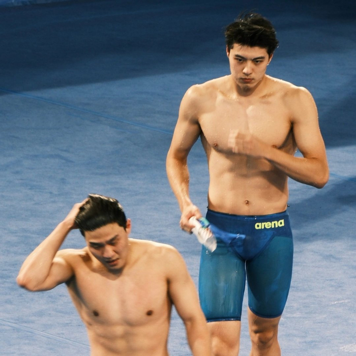 大运会中国游泳队运动员张翼祥，身高191cm……