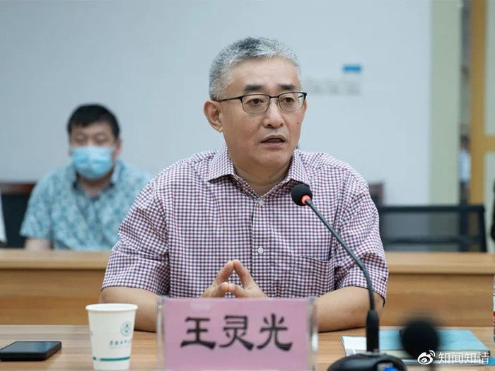 泰安市中心医院成功完成机器人辅助DAA入路全髋关节置换术