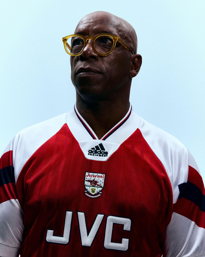 这复古球衣和大大的JVC，没有一个枪手球迷会不为之神往！__财经头条__新浪财经