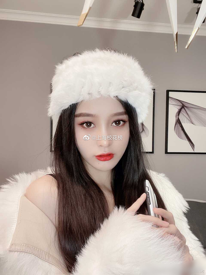 身高170 体重45kg 爱好摄影读书 跳舞 行业kol