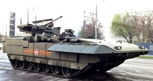 力量与美的结合：俄罗斯T-15重型步兵战车，阿玛塔坦克的好搭档