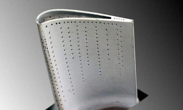 俄罗斯没有掌握，空心叶片技术吗？NK32型发动机的叶片是实心的