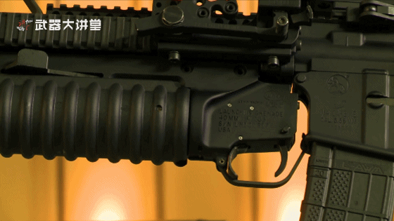 M203榴弹发射器最全解析，用在M249轻机枪上还能增强火力