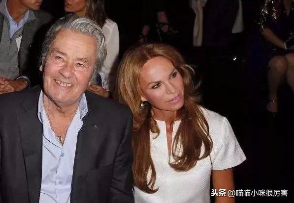 阿兰德龙：抛弃“茜茜公主”，涉嫌杀死妻子的情人，晚年与狗相伴