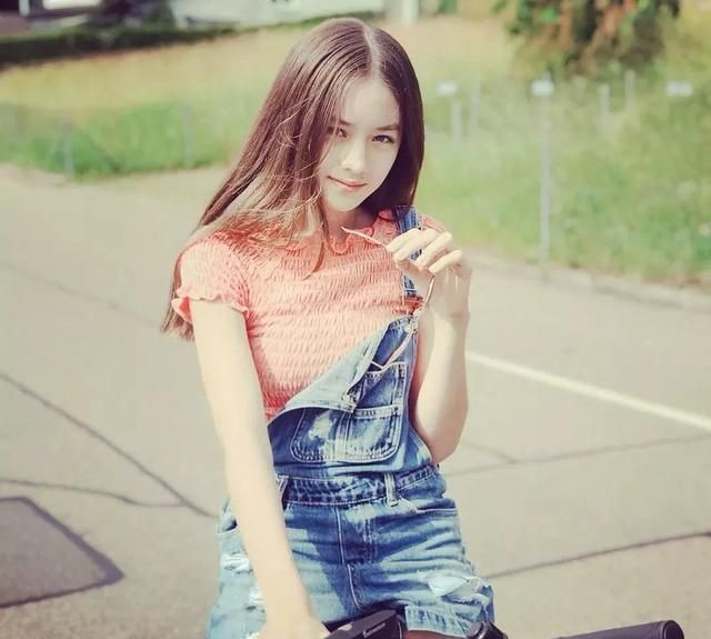 确定只有14岁？日德混血小仙女Sakura kirsch，人间奇迹美少女！