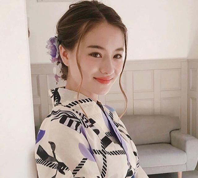 确定只有14岁？日德混血小仙女Sakura kirsch，人间奇迹美少女！