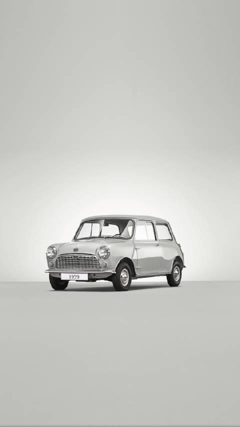 1959年8月26日，世界上第一辆Mini从BMC的生产线上开下来了！_手机新浪网