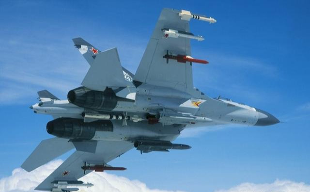 为什么苏27单边翼下挂架怎么只有三个？这里告诉你答案