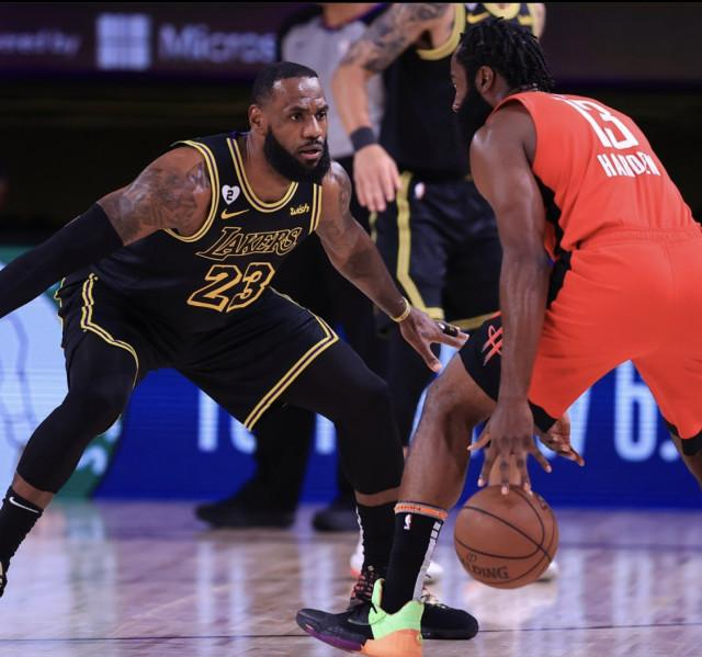 时代已变!NBA季后赛历史首次出现三分线外得分超过三分线内!