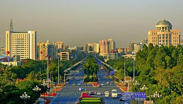 楼市深坑：过百城市人口大减，有三个大降50%