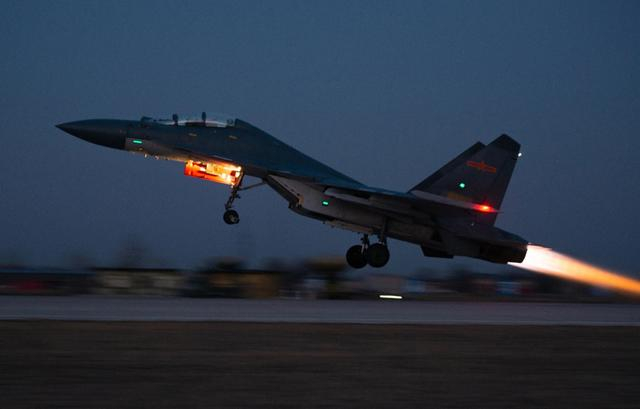 俄军苏-30将换装AL41发动机，性能大幅提升，中国有必要引进吗？