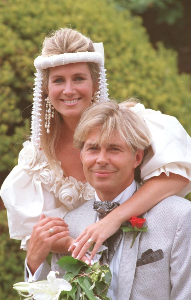 传奇歌手因腹部动脉瘤突然去世，享年71岁，歌手妻子宣布死讯