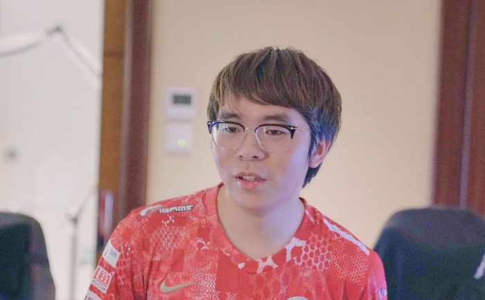 LPL纪录片JDG篇：没有太多的粉丝，至少他们拥有彼此