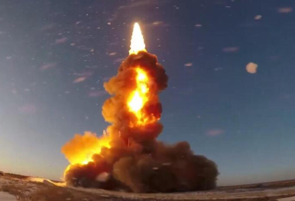 这才是俄“压箱底”武器，可实现360度拦截，太空来的也能拦住