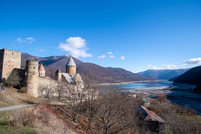 格鲁吉亚，地处亚欧之间的小国家，景色却美成“上帝的后花园”