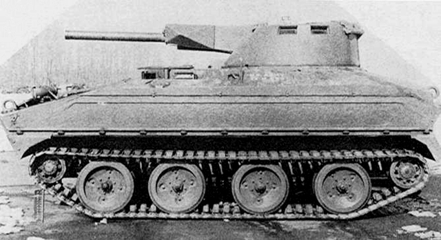 美国T114驱逐战车，防御力低到重机枪都抵挡不住