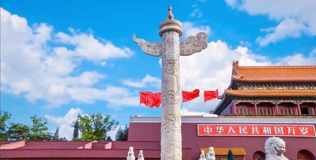 天安门广场的4根汉白玉柱子 20吨矗立了500年 古代作用很大 北京 皇帝 君王 北京天安门 新浪新闻