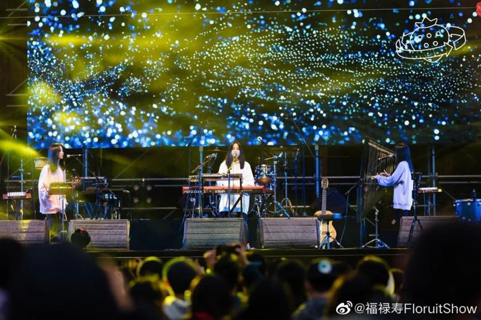 福禄寿FloruitShow：用音乐表达着生命哲学 | 对话