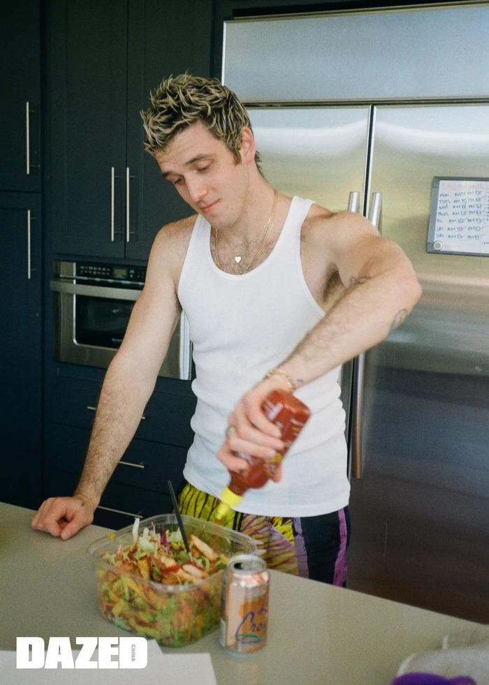 Lauv为什么是当下最值得关注的疗愈之声？|音乐风格|现代孤独_新浪新闻