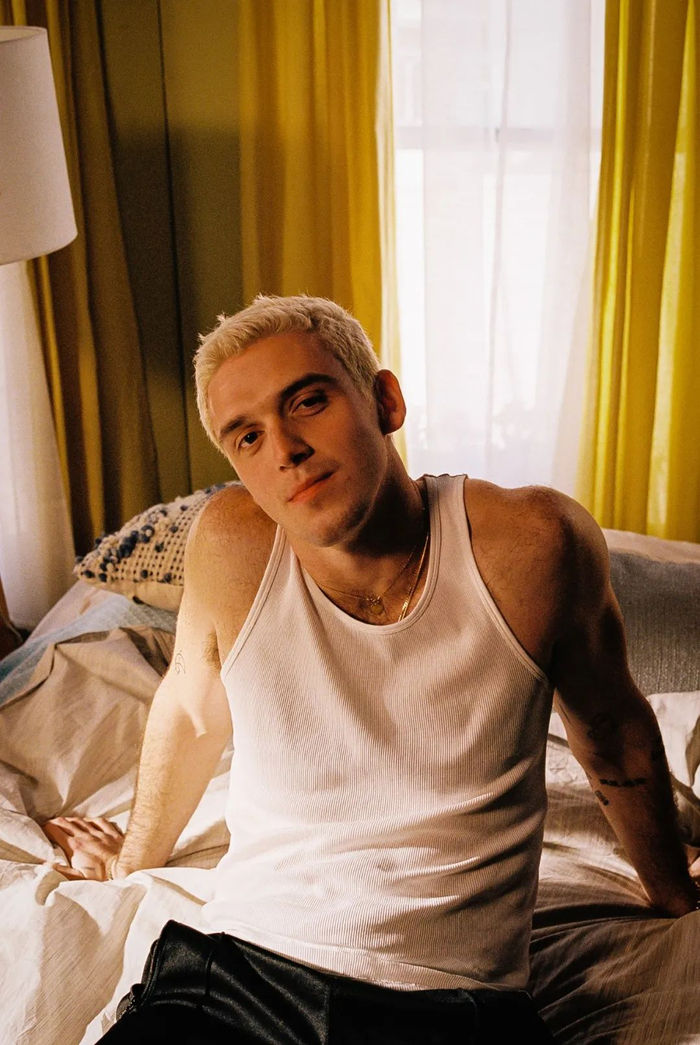 Lauv为什么是当下最值得关注的疗愈之声？|音乐风格|现代孤独_新浪新闻