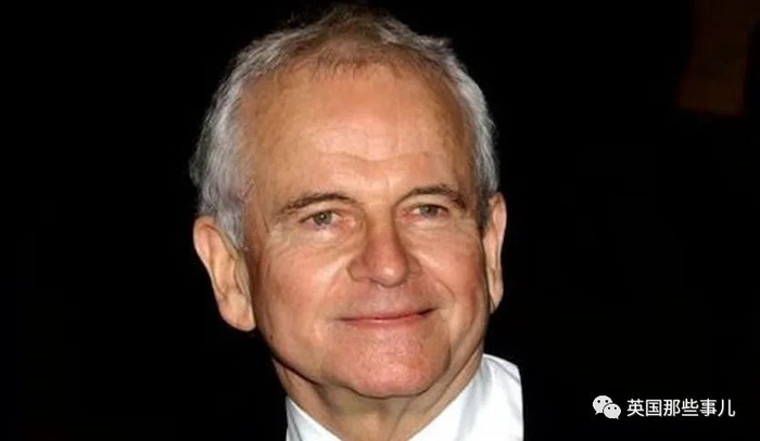 永远的比尔博·巴金斯！Ian Holm走了，他这一生，跟指环王有这么深的渊源！|指环王|护戒使者_新浪新闻