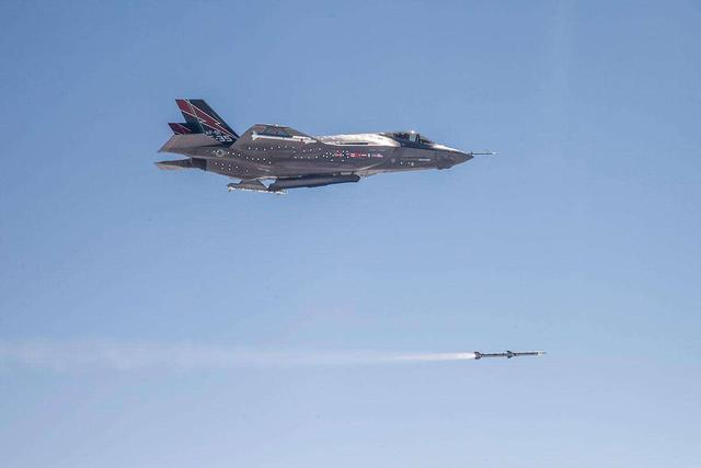 美军研发AIM-260远程空空导弹，将取代AIM-120,2022年达到作战能力|空军|导弹_新浪新闻