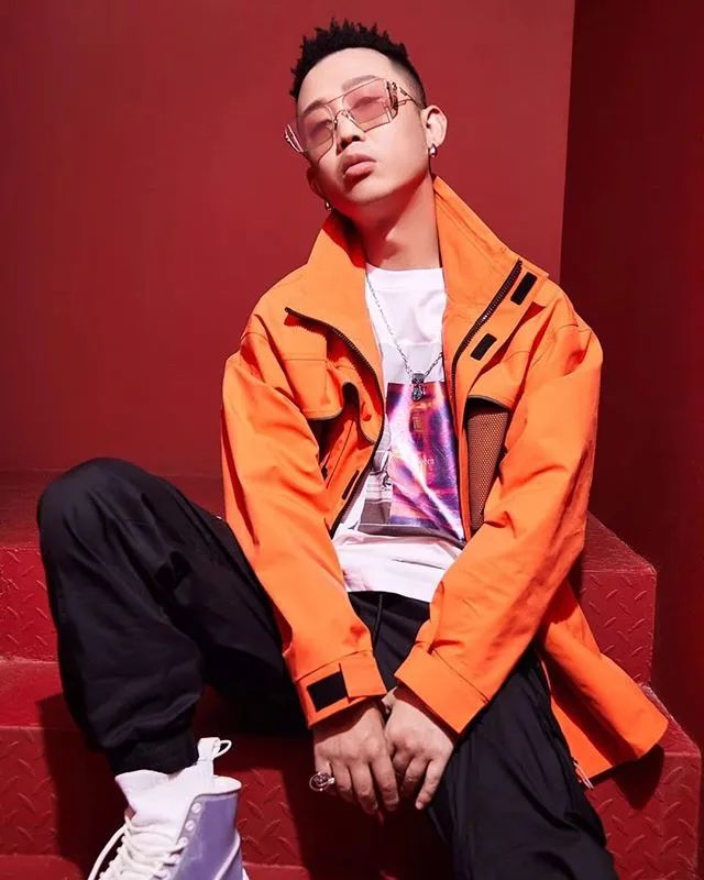 「说唱歌手把自己想得太伟大!」GAI 直批现今 Rapper 的通病：「你只是帅而已！然后呢？」|GAI|说唱_新浪新闻