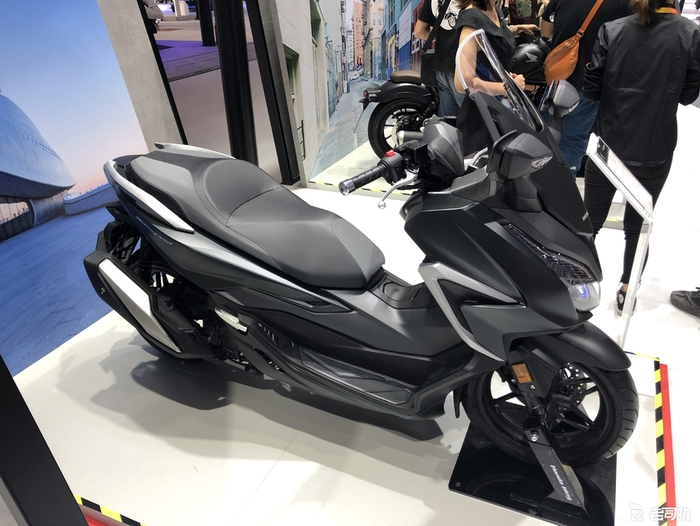 2020北京车展：Honda摩托发布两款中排量新车