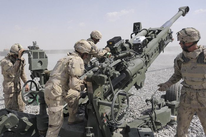 国产PCL181卡车炮大批量列装，对比同类武器，具备哪些优势？