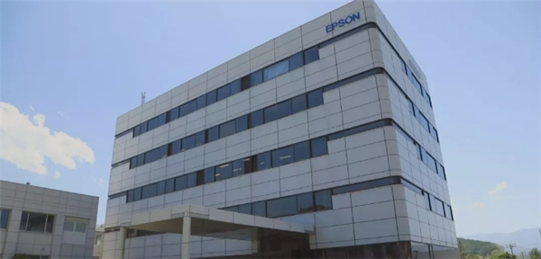 精工seiko品牌中国大陆地区代言人：欧阳娜娜赵又廷