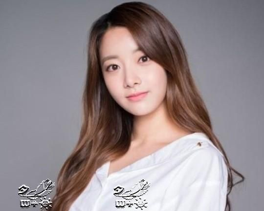 霸凌说?April接受采访细说当年1：清曲酱?运动鞋?退团原因?