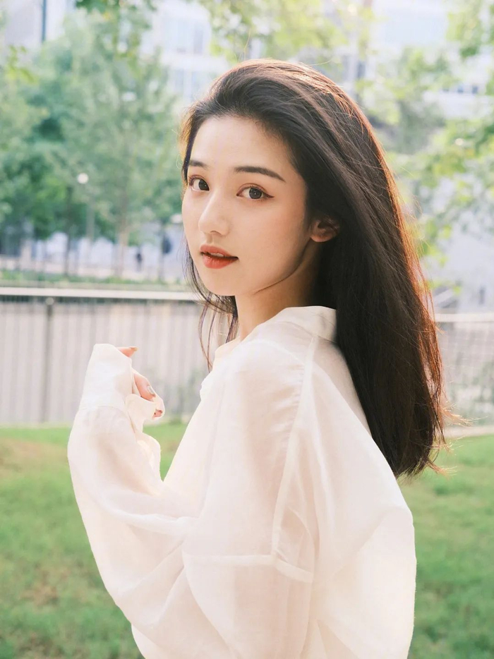 半身照拍照姿势篇，9个半身照拍照姿势，教你拍出漂亮的半身照