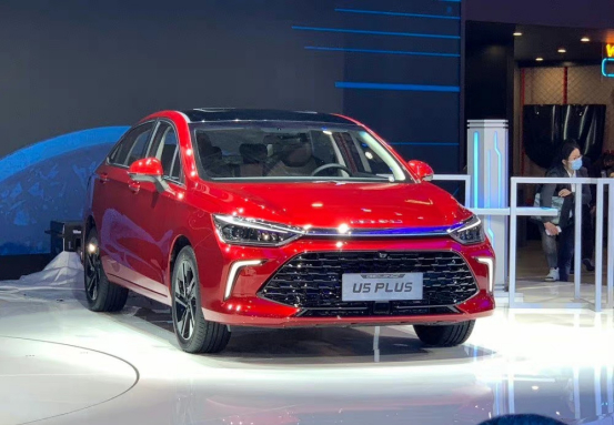 7万块就能感受到配置拉满的感觉，北京U5 PLUS真拼了