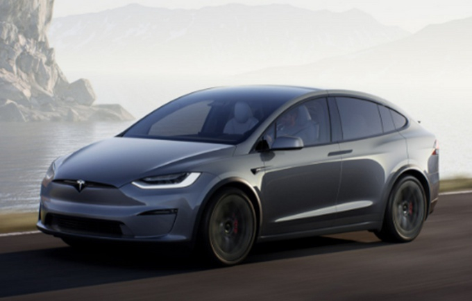 特斯拉新Model X上市，84.999万起售，涨了近8万，方向盘有点意思