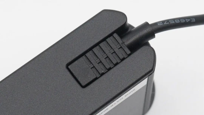 拆解报告：联想95W PD快充充电器