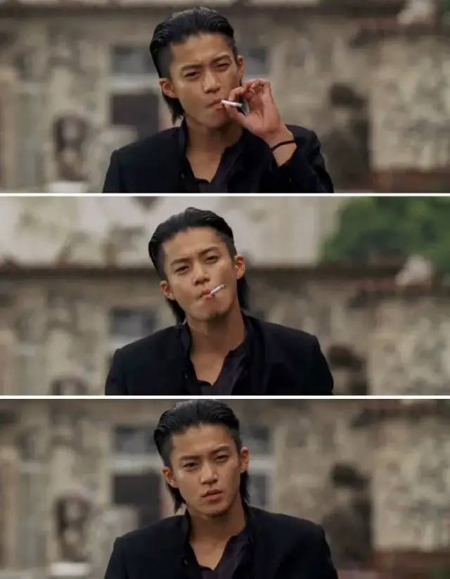 其实完全对称的脸才是最可怕的脸…