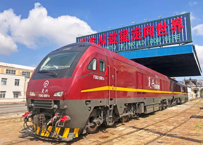 FXN3型内燃机车：自主化3000kW大功率高速柴油机装车运用|柴油机|柴油