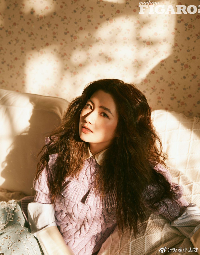 还有人没听过@任家萱Selina 今日上线的新歌《黑夜中相拥》吗！