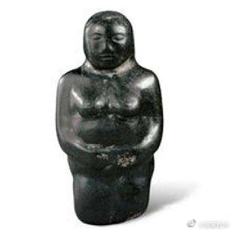 觉得红山文化女神像看起来很害怕，这是为什么？