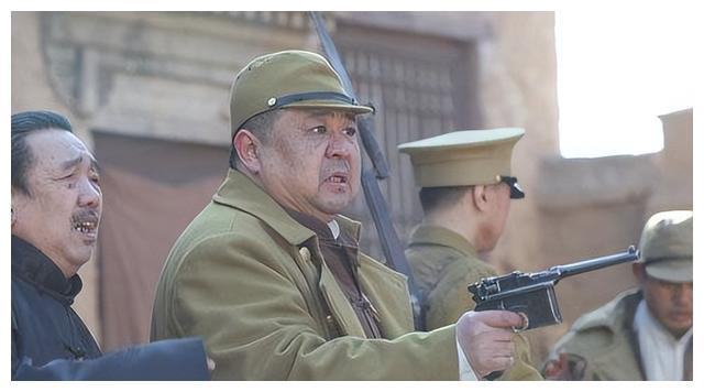 从狄仁杰到石敢当，导演钱雁秋告诉你同一个人的水平可以这么参差|梁冠华|张子健|钱雁秋_新浪新闻