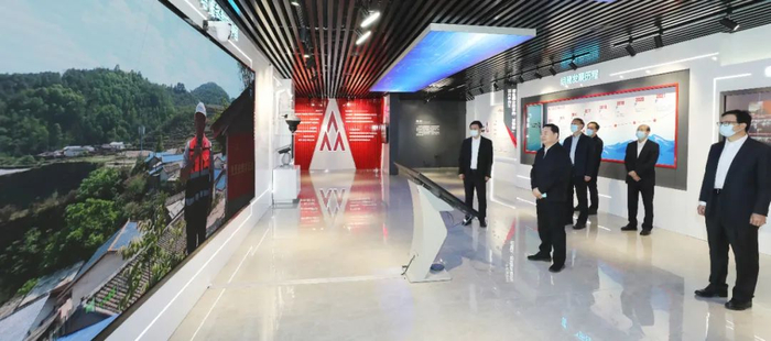 国资委主任郝鹏到中国铁塔调研：打造世界一流信息通信基础设施综合服务企业|财经|持续|大盘|经济_手机新浪网